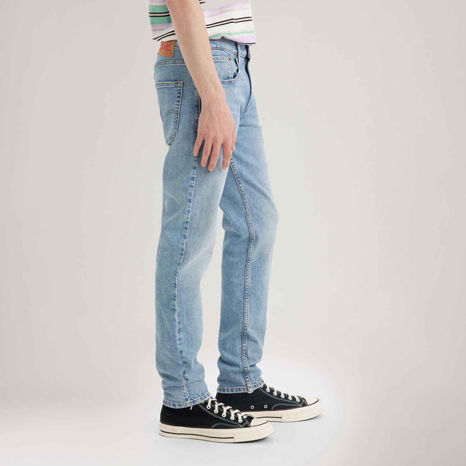 Calça Jeans Levi's® 512® Slim Taper Lavagem Clara - Levi's® Brasil