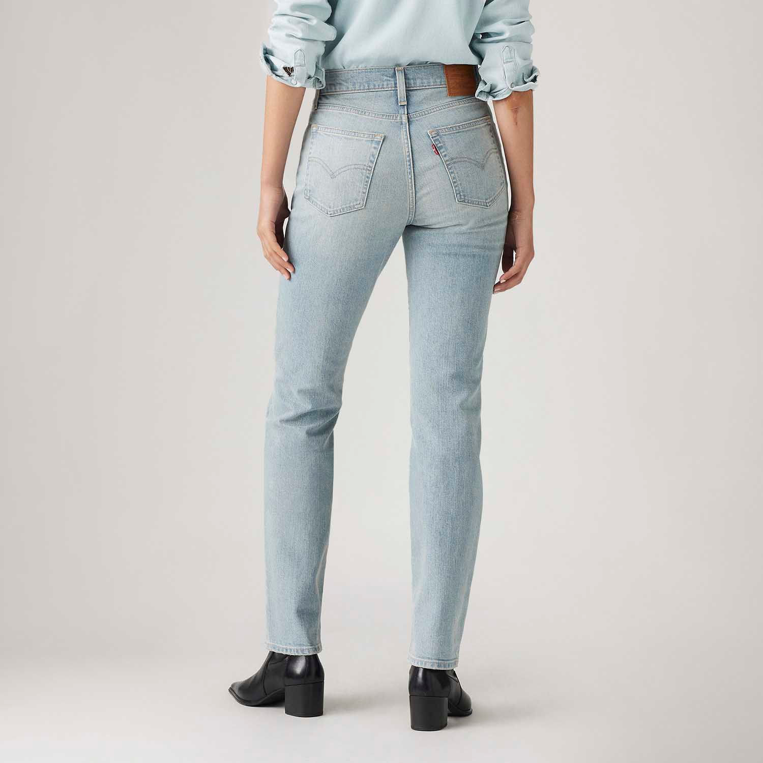 Calça Jeans Levi's® 724® High Rise Straight Lavagem Clara - Levi's® Brasil