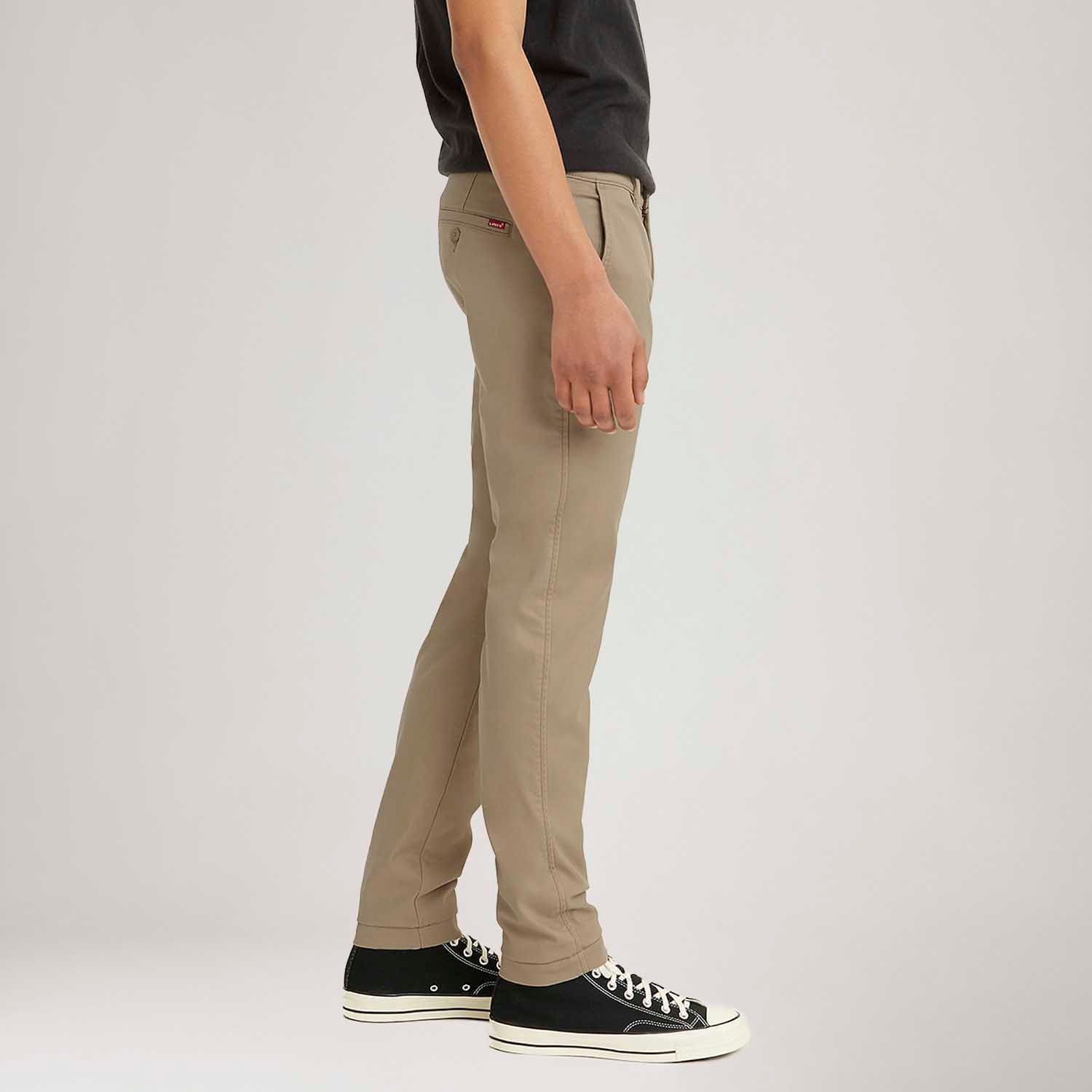 Calça Levi's® XX Chino Slim III Bege - Levi's® Brasil